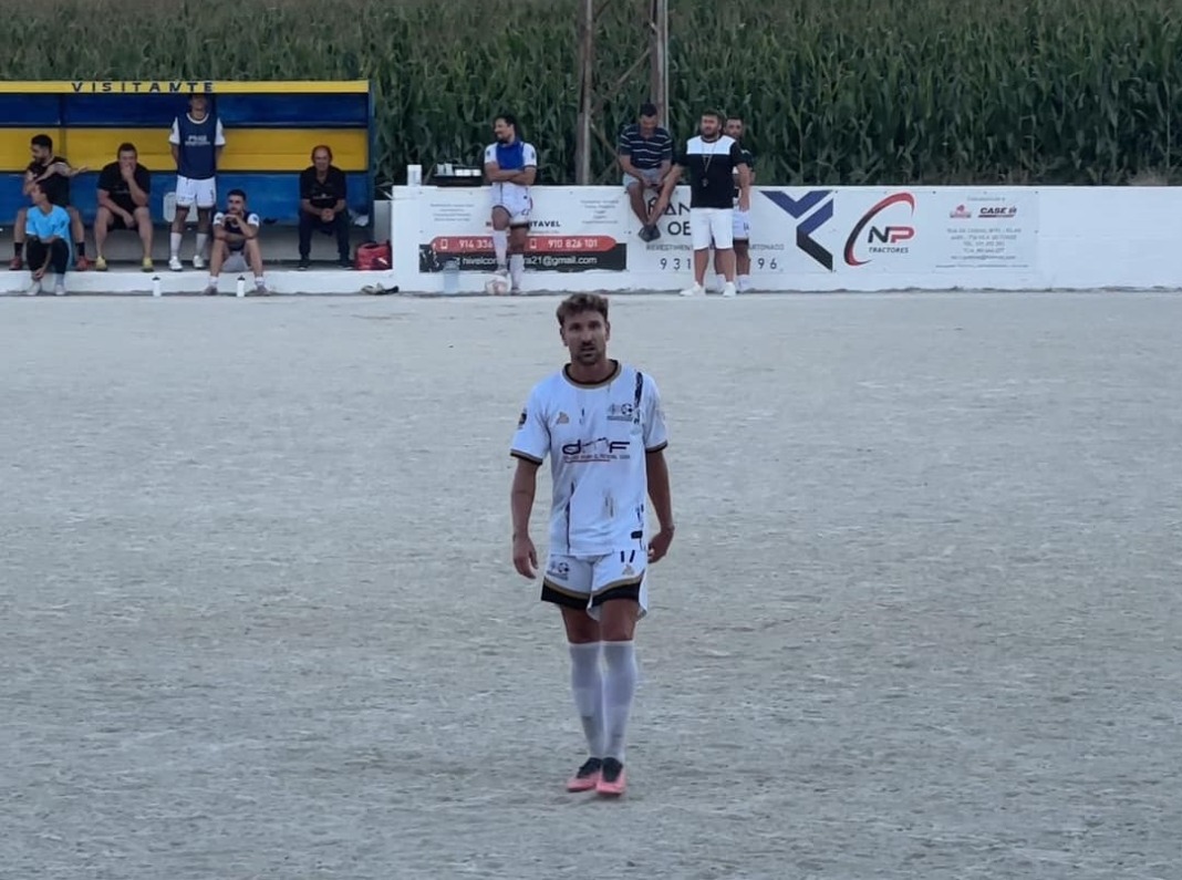 Ukra regressa oficialmente aos pelados a representar o ACD Fornelo ...