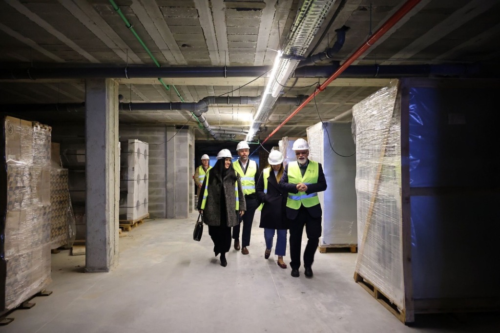 Diretora do IHRU visita futuras habitações construídas pela ...